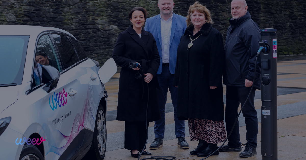 Minister welcomes awarding of EV charge point contract to Weev | Weev